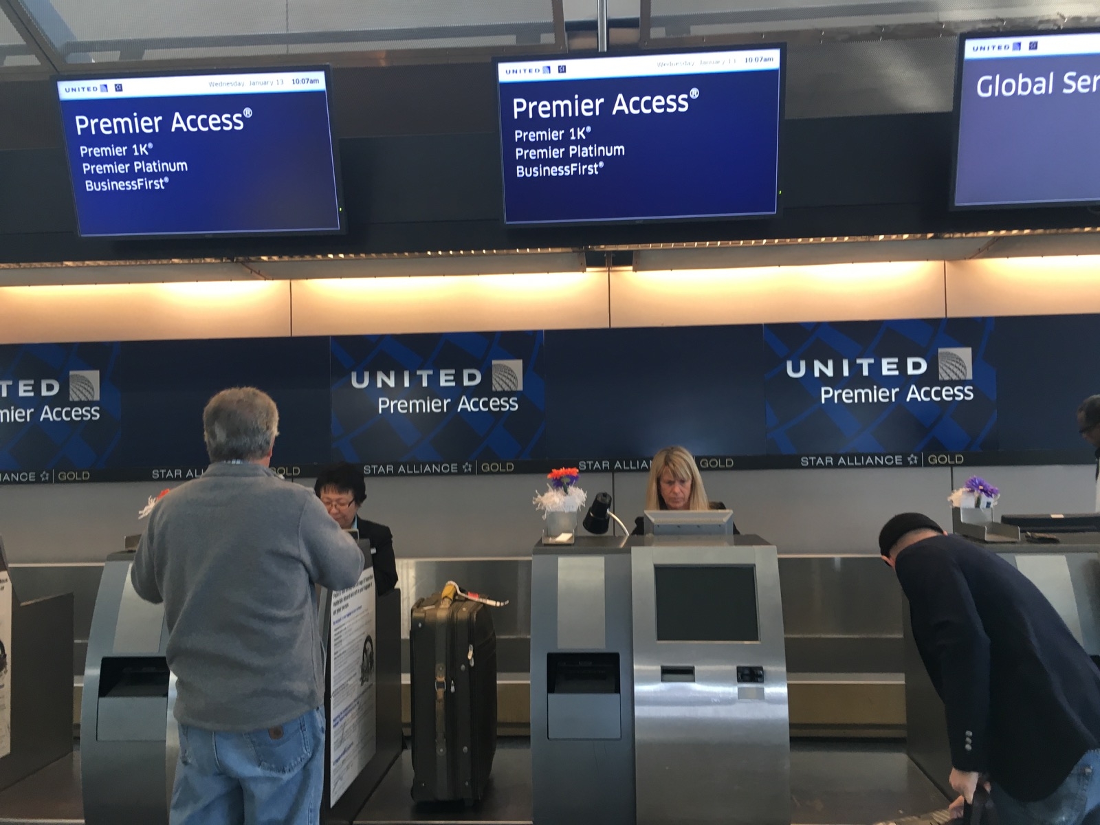 รีวิว United Business First Class บน Boeing 787-8 Dreamliner