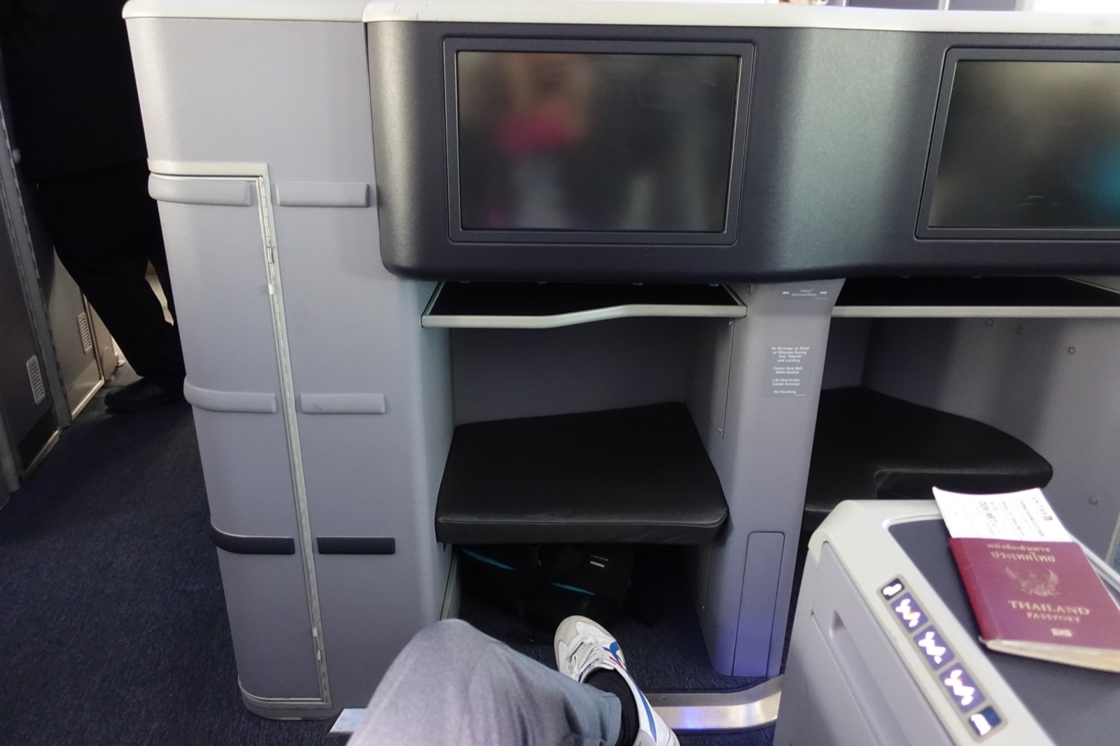 รีวิว United Business First Class บน Boeing 787-8 Dreamliner
