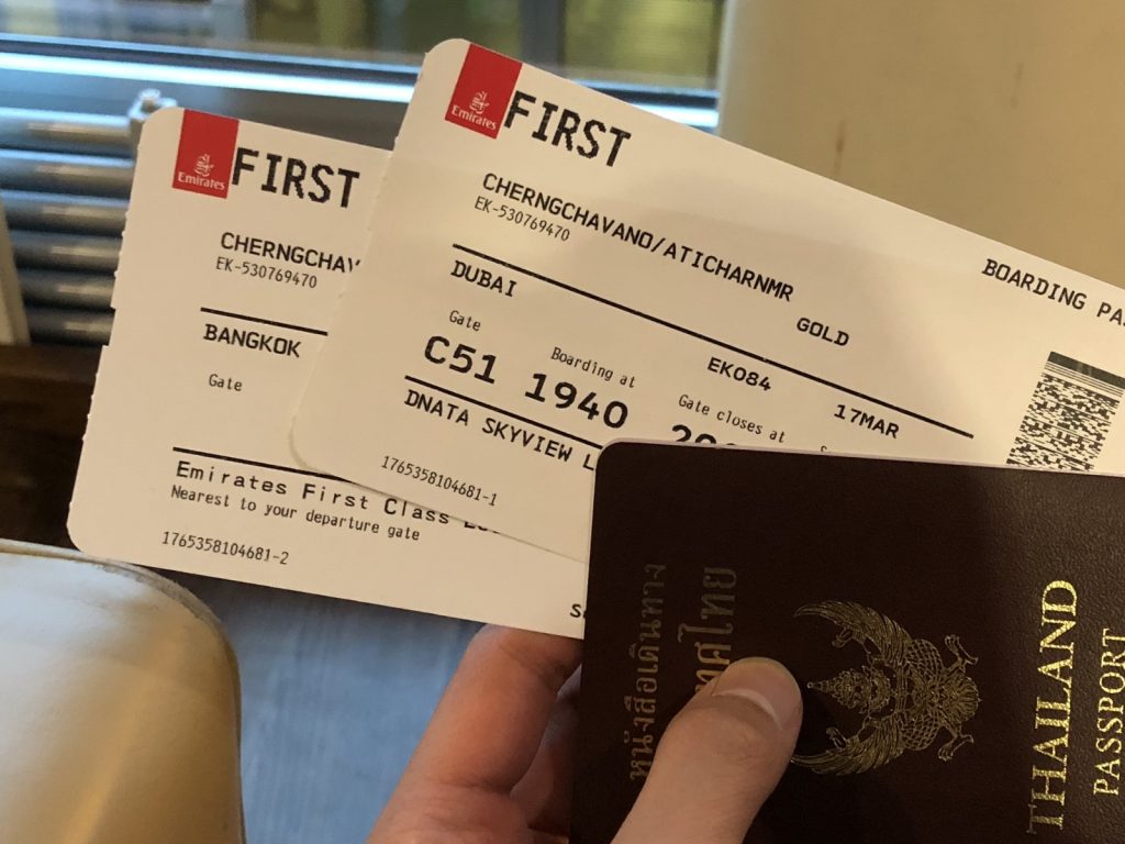 รีวิว Emirates First Class Suites แบบใหม่ล่าสุด - First Class แรกของโลก ...